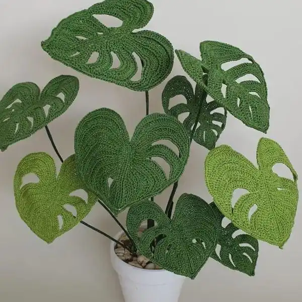 33 Whimsical Patterns For Crochet Plants To Bring Greenery Indoors ...