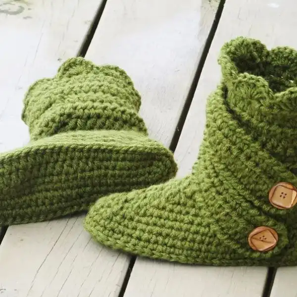 40 Warm And Snuggly Red Heart Yarn Crochet Patterns For Cozy Creations ...
