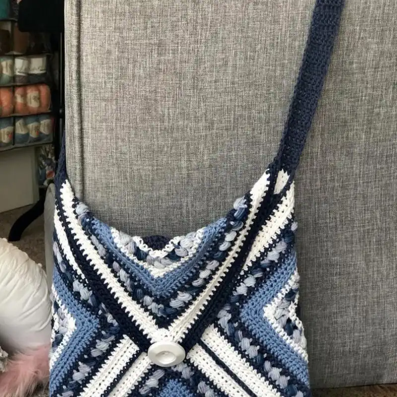 50 Crochet Handbag Patterns For Fashionable And Functional Accessories ...