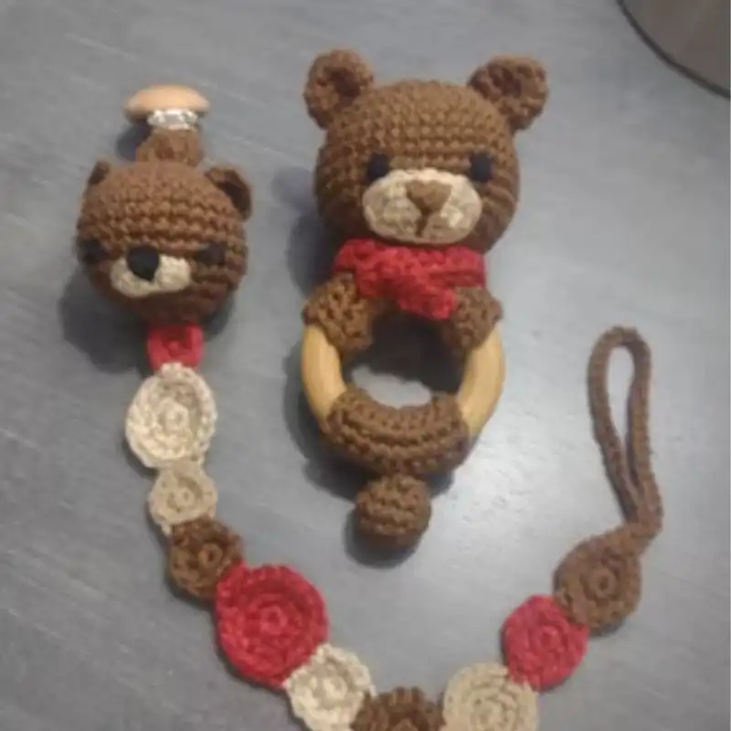 35 Crochet Pacifier Clips Patterns To Delight Your Baby - Craft & Design