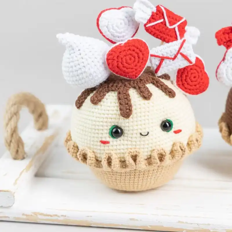 39 Crochet Valentine’s Day Gift Patterns To Show Your Love - Craft & Design